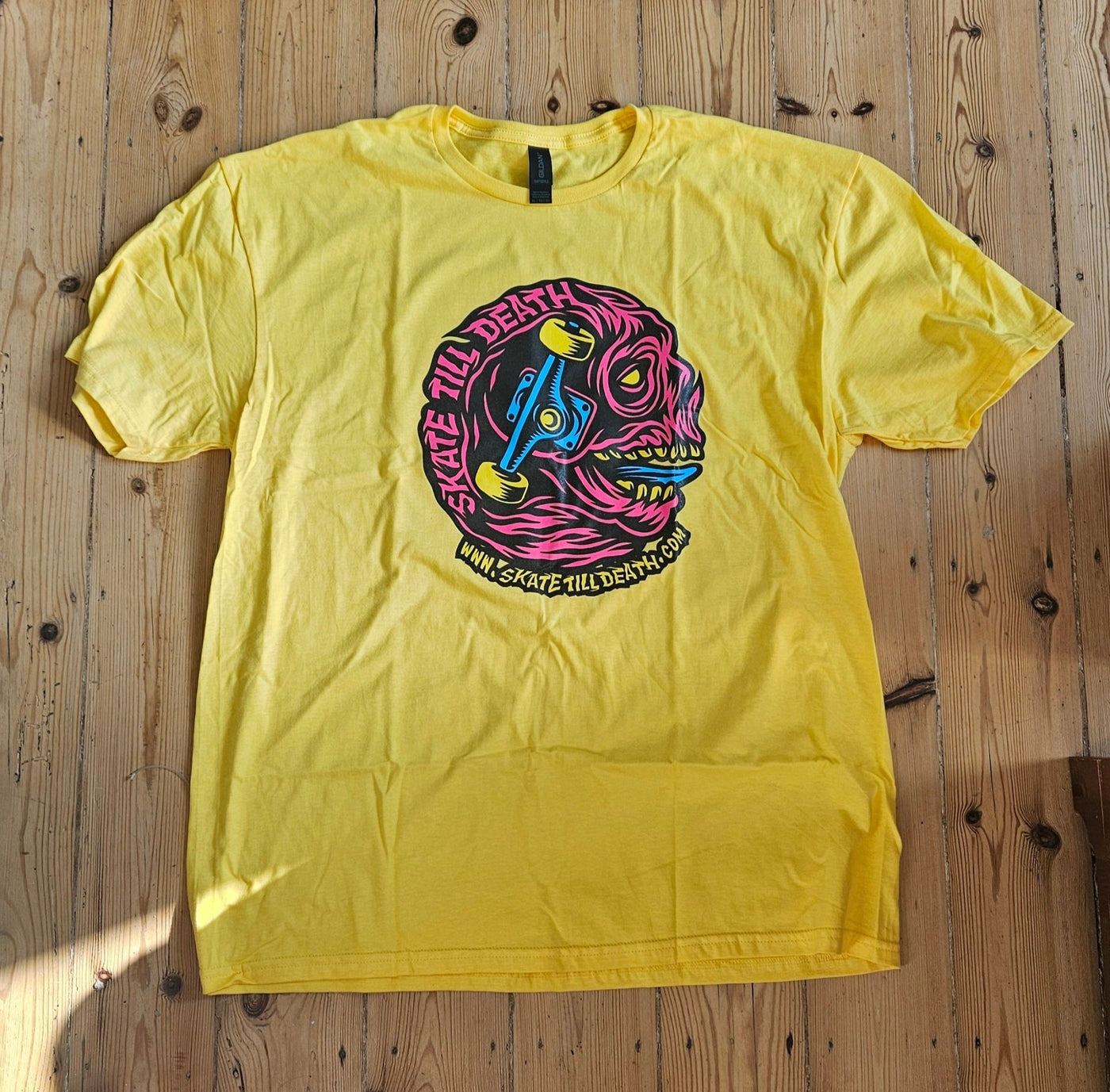 Vintage skateboard t-shirts from the 70's, 80's and 90's ...